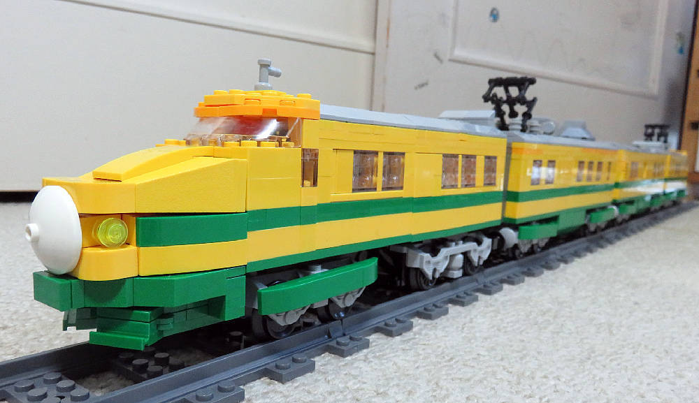 【作品紹介】アイン様の新幹線925形。緑の「ドクターイエロー」: Legoゲージ推進機構日報～レゴトレイン・ブログ